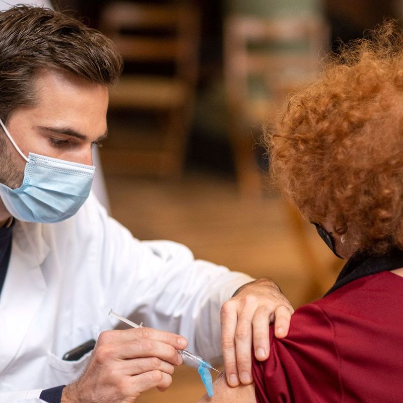GGD opent meer dichtbijlocaties voor vaccinaties in regio Utrecht ...