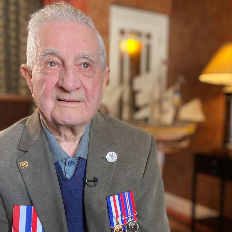 Canadese Nick (99) bevrijdde Deventer in 1945, nu is hij weer terug in ...