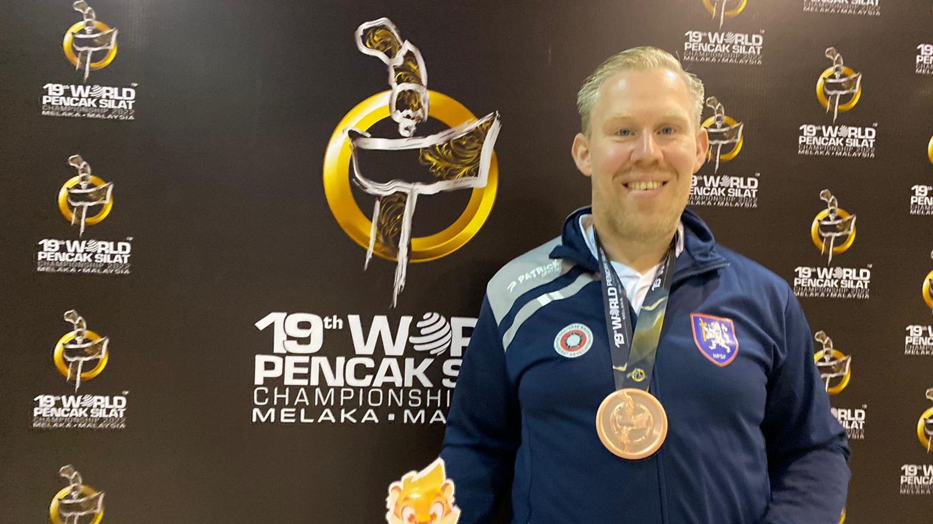 Ben Smit uit Smilde pakt bronzen medaille tijdens WK Pencak Silat - RTV ...