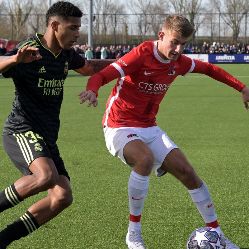 FC Groningen trekt 19-jarige Daniël Beukers aan: 'Opkomende rechtsback ...