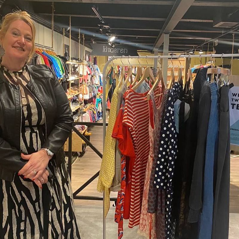 Kleren kopen met een herinnering: 'Het geeft zo'n kledingstuk iets ...