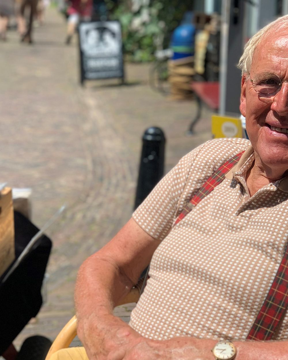 'Meneer Mand' (82) is nog altijd ongekend populair: "Ga door tot ik 100 ...