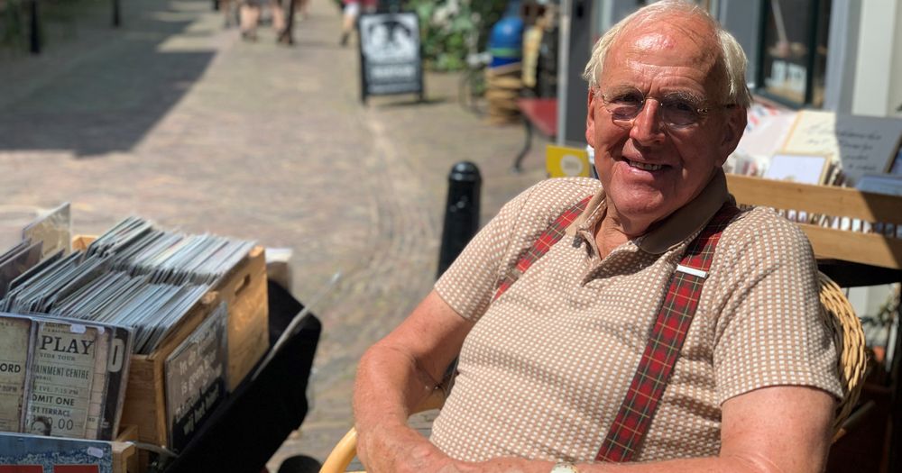 'Meneer Mand' (82) is nog altijd ongekend populair: "Ga door tot ik 100 ...