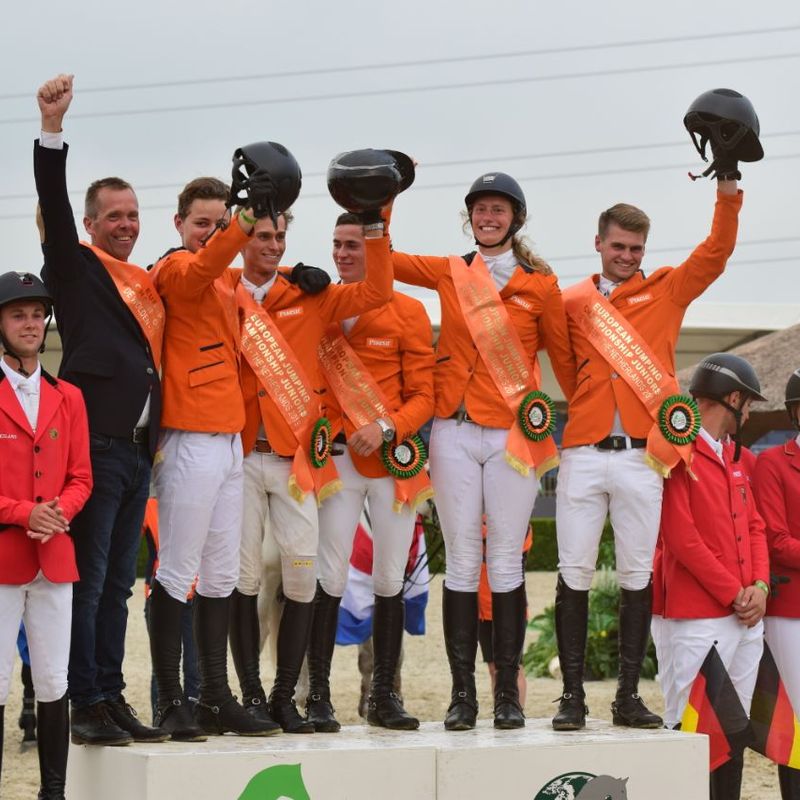 Goud voor Nederlandse Young Riders op EK De Wolden - RTV Drenthe Goud voor Nederlandse Young Riders op EK De Wolden - RTV Drenthe