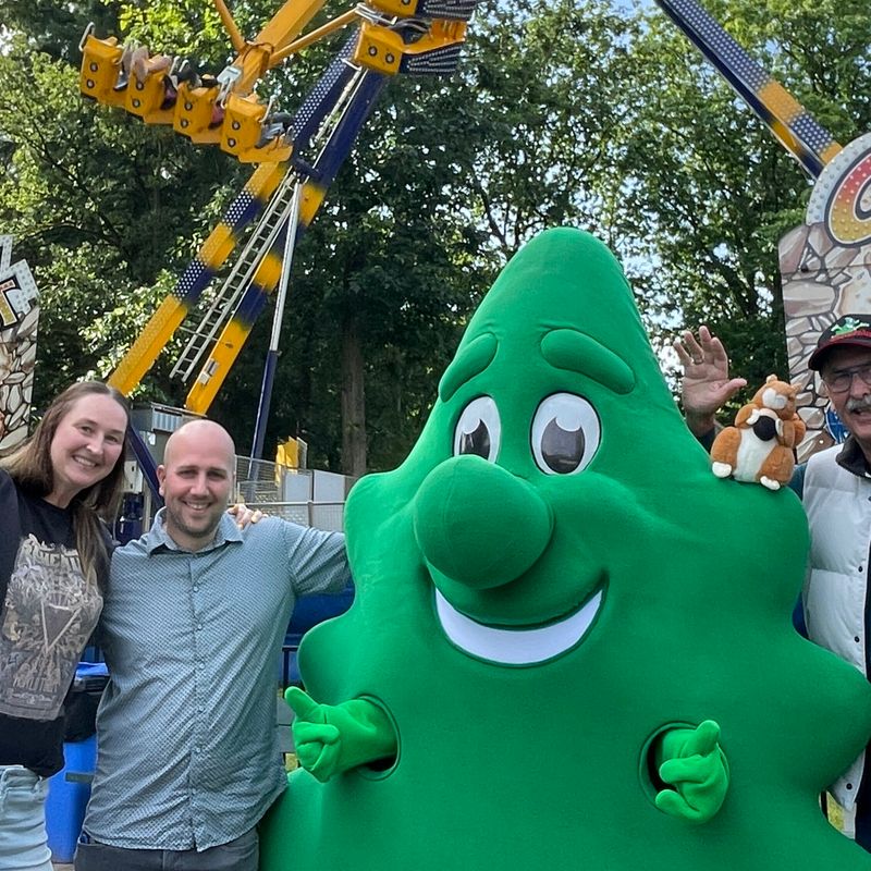 Wisseling van de wacht: nieuwe generatie neemt pretpark Drouwenerzand ...