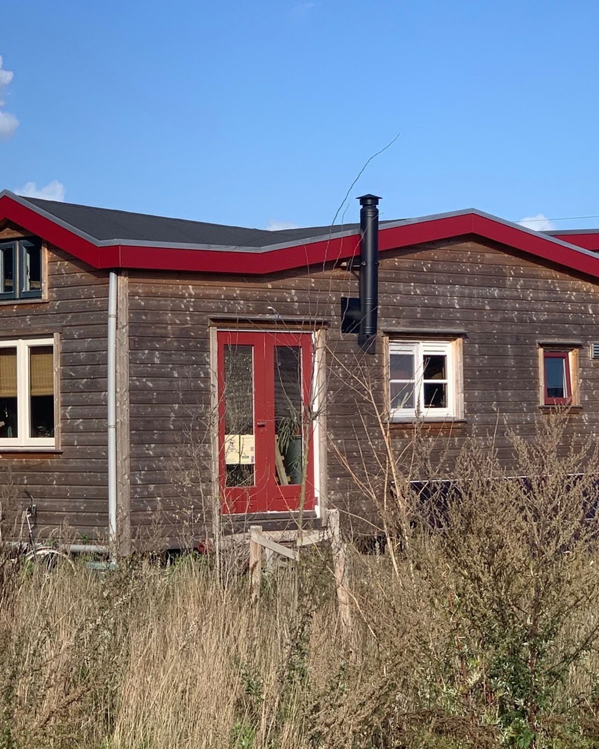 Enschede bedient woningzoekenden met vijfhonderd verplaatsbare huizen ...