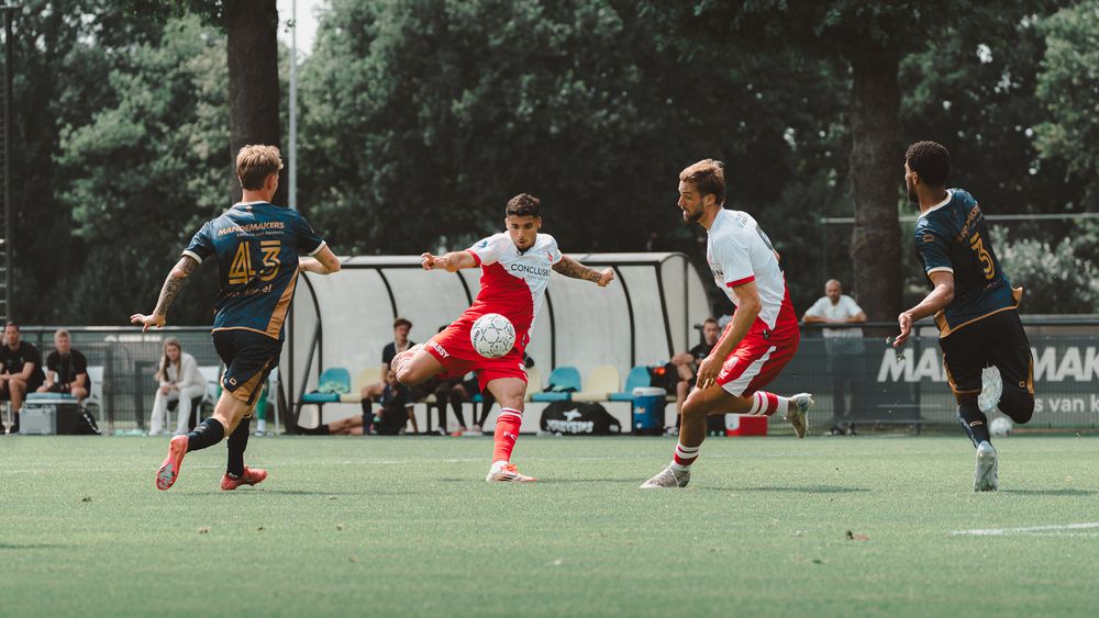 FC Utrecht sluit voorbereiding af met nederlaag tegen RKC Waalwijk ...