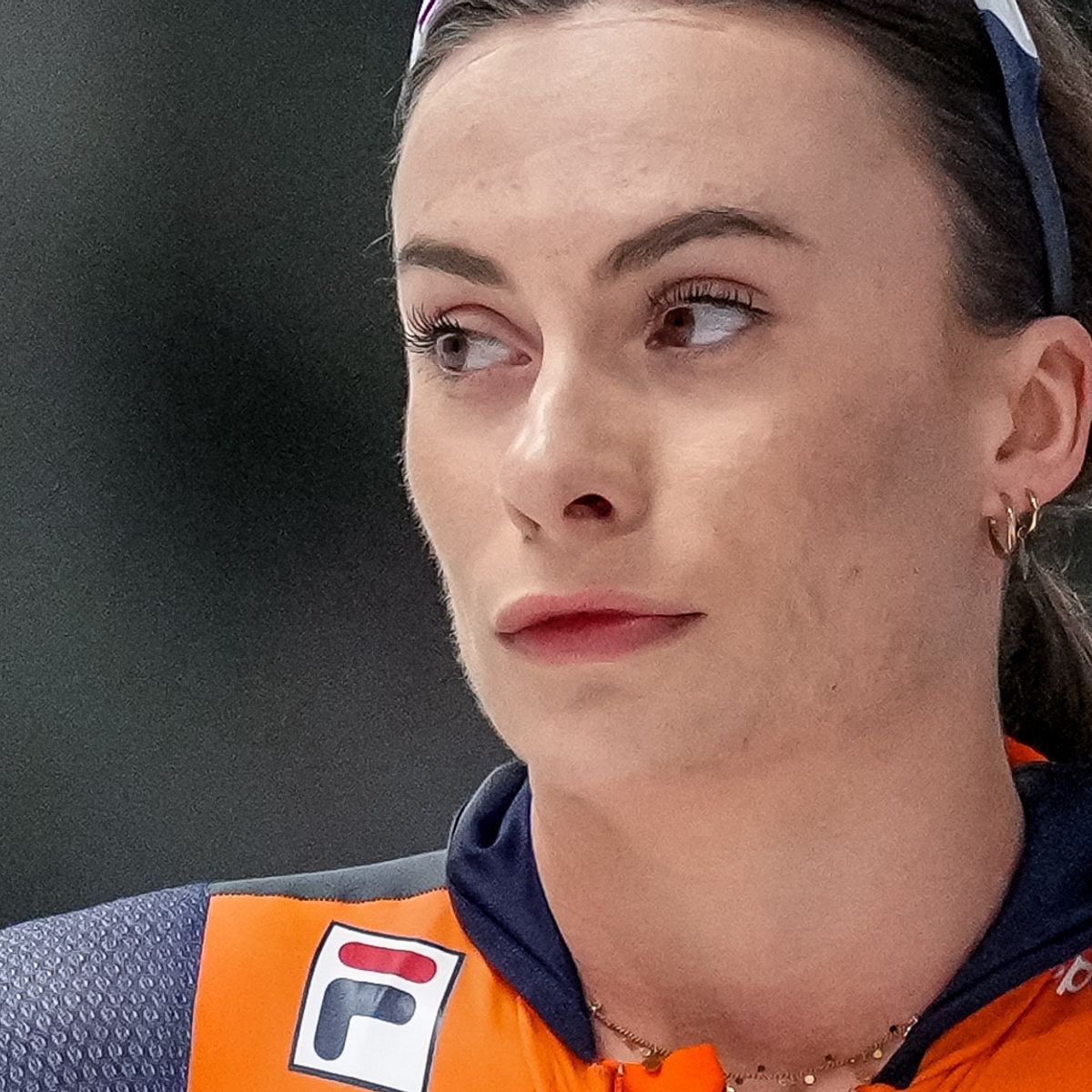 Femke Kok heeft virus en mist opening schaatsseizoen - Omrop Fryslân