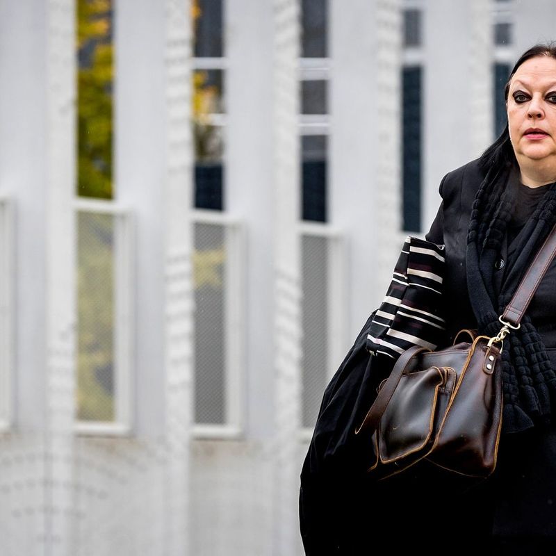 Advocaat Inez Weski blijft langer vastzitten en legt verdediging Ridouan T. neer - RTV Utrecht