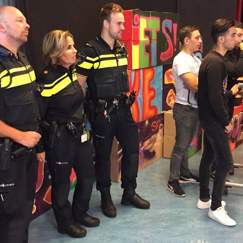 Praten over pesten op Bonhoeffer college in Enschede - Oost