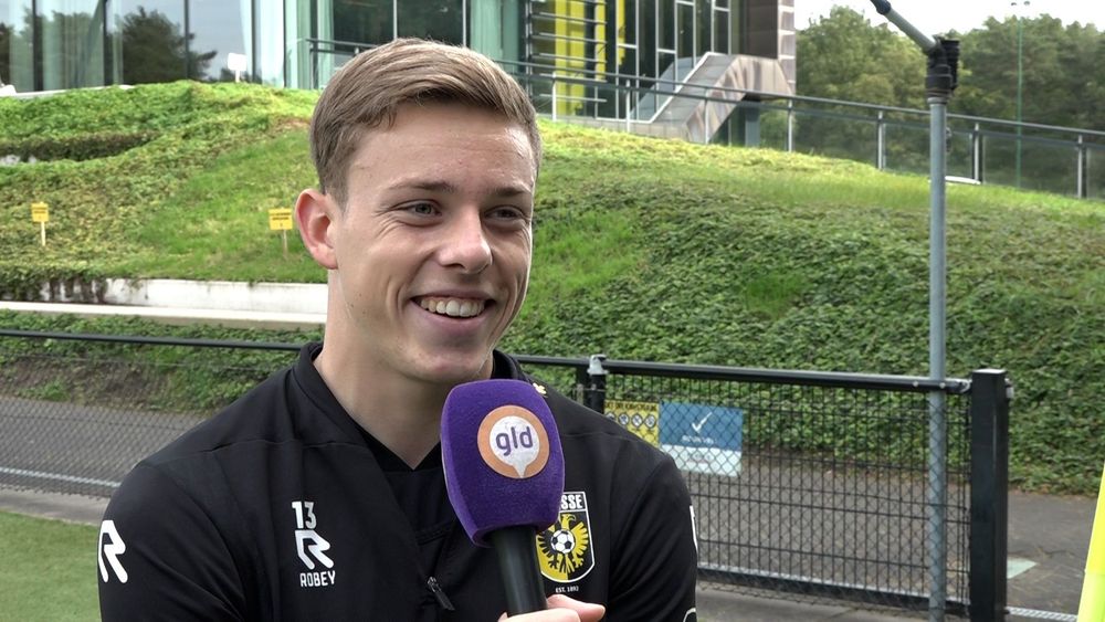 Voor Enzo Cornelisse is dit seizoen bij Vitesse cruciaal - Omroep ...