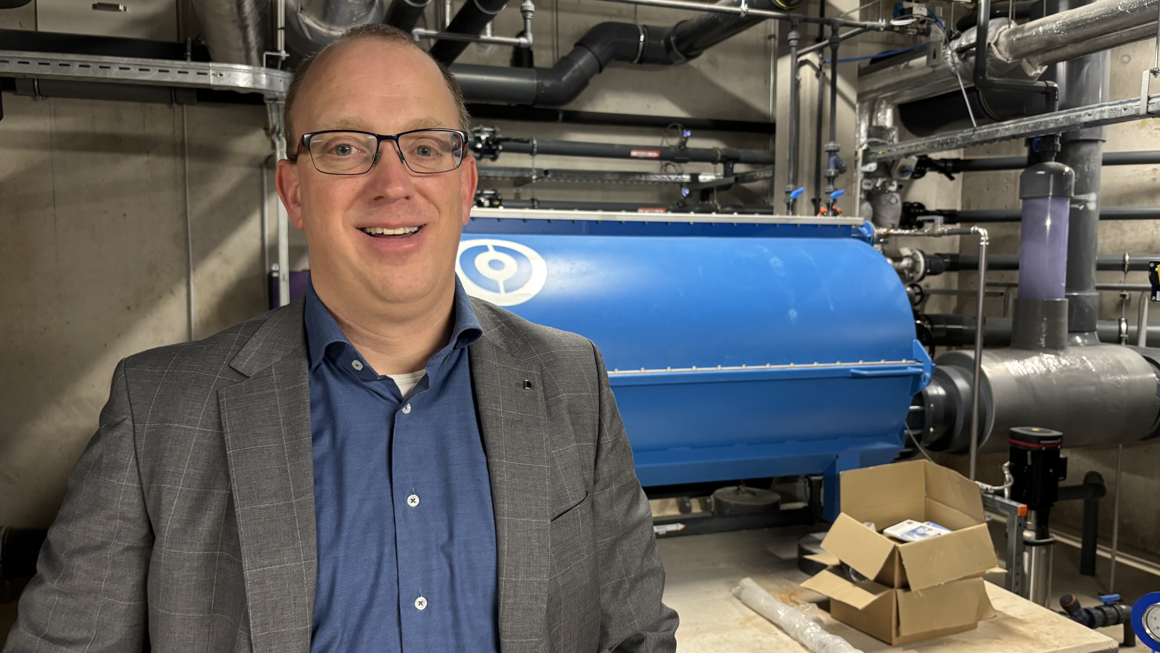 Nieuw zwembad maakt Drachten trots: "Het is ons paradepaardje" - Omrop ...