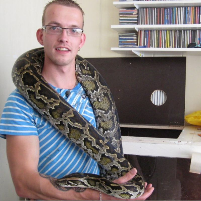 Zorgen over ontsnapte wurgslang in Ter Apel - RTV Drenthe