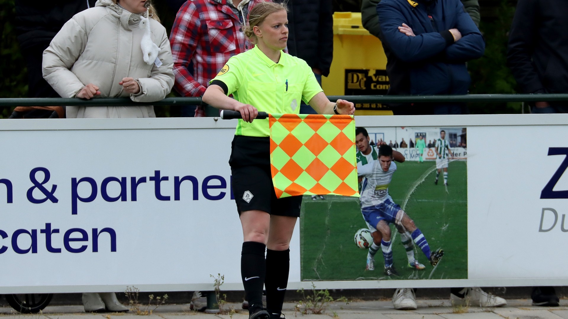 Assistent-scheidsrechter Martina Boer uit Stad: 'Debuut van Frappart is ...