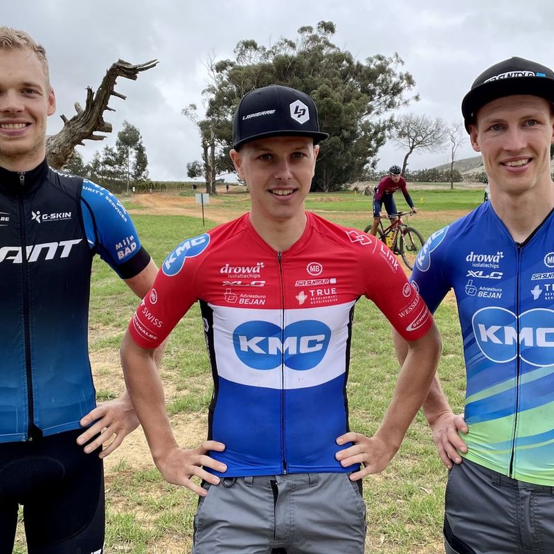 'Oudste' Drent in Cape Epic blijkt ook de taaiste: Gerben Mos finisht ...