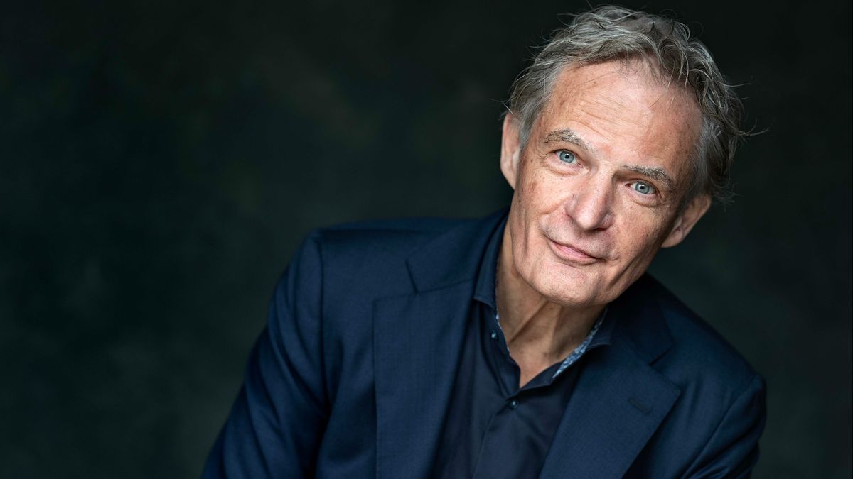 Herman Finkers presenteert: Et Heanige Preenske bij RTV Oost - Oost