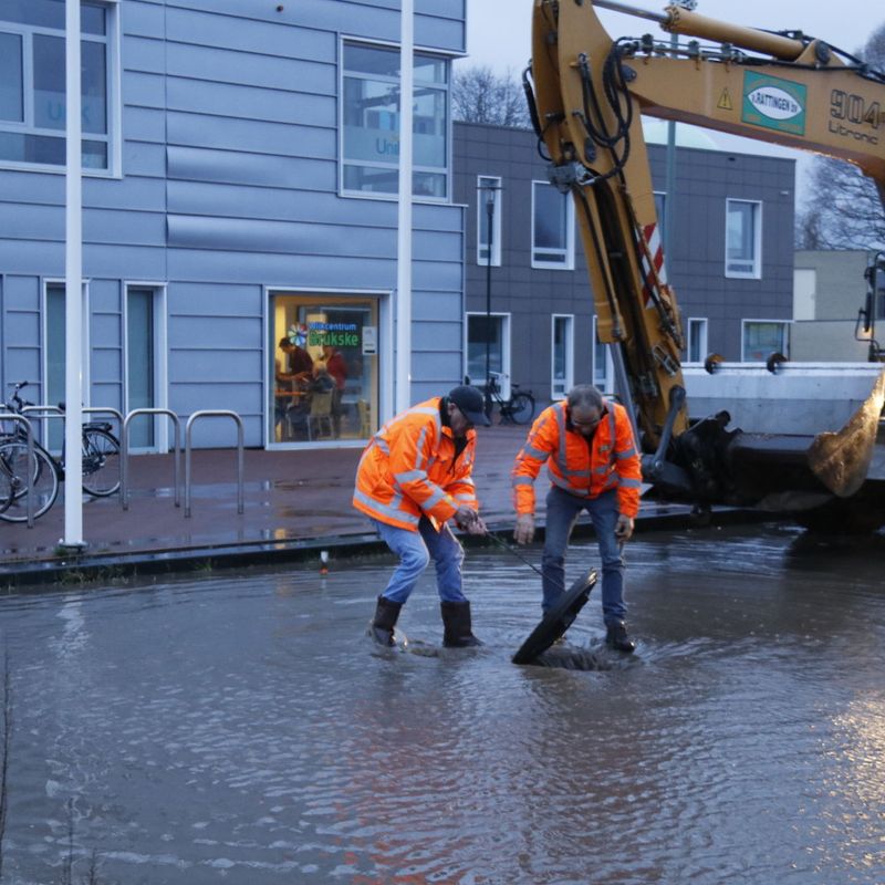 Hevige regenval leidt tot wateroverlast in Noord-Limburg - L1 Nieuws Hevige regenval leidt tot wateroverlast in Noord-Limburg - L1 Nieuws