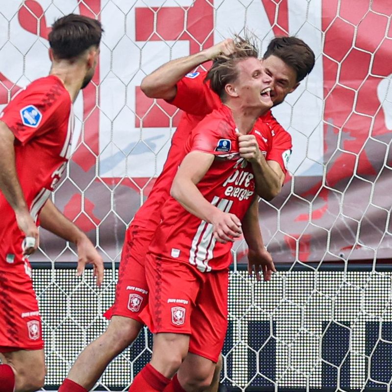 Goudhaantje Sem Steijn bezorgt FC Twente een makkelijke middag tegen RKC Waalwijk - Oost