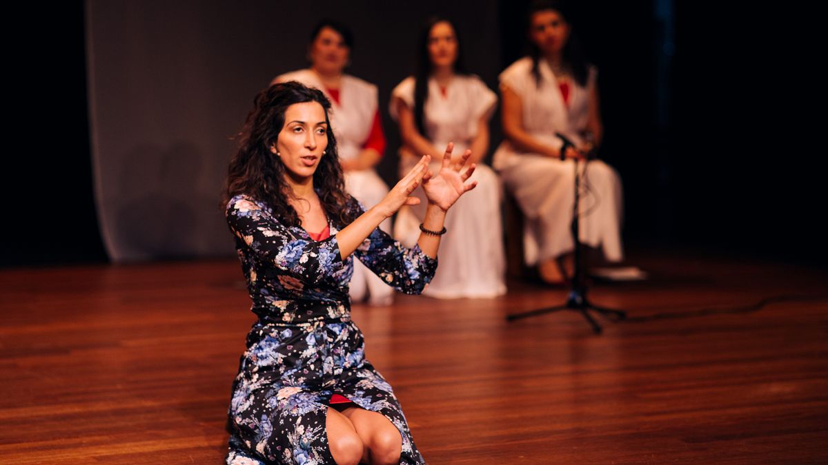 Voor Passion-actrice Aysegül begon het leven pas toen ze accepteerde ...