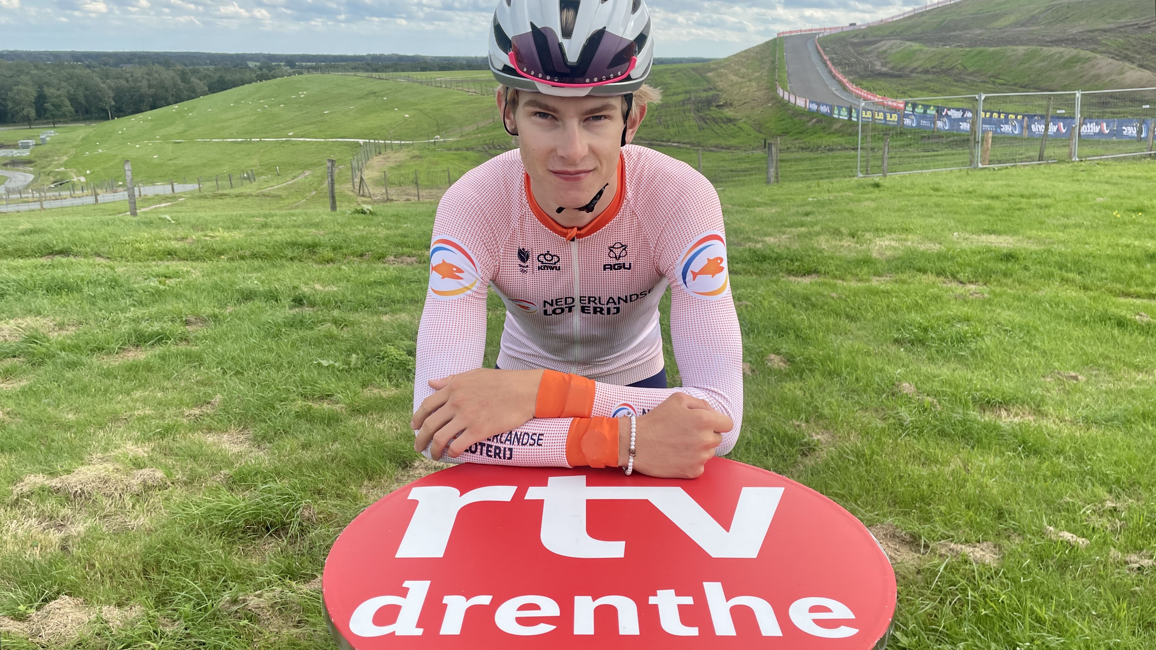 Tibor del Grosso tekent contract tot 2026 bij ploeg Mathieu van der ...