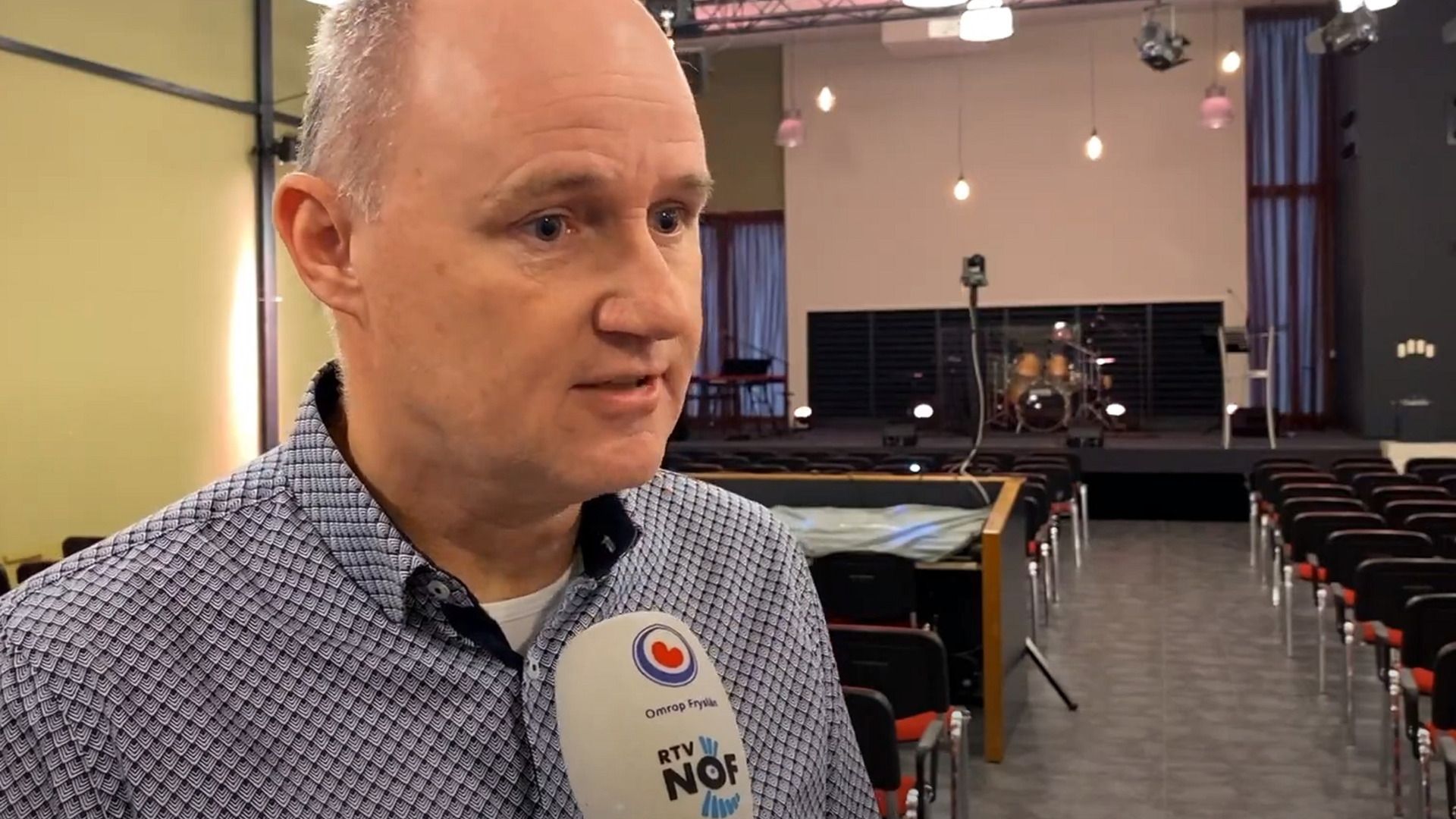 Nehemia blij met terugkomst voorganger Bottenbley in Dokkum - Omrop Fryslân