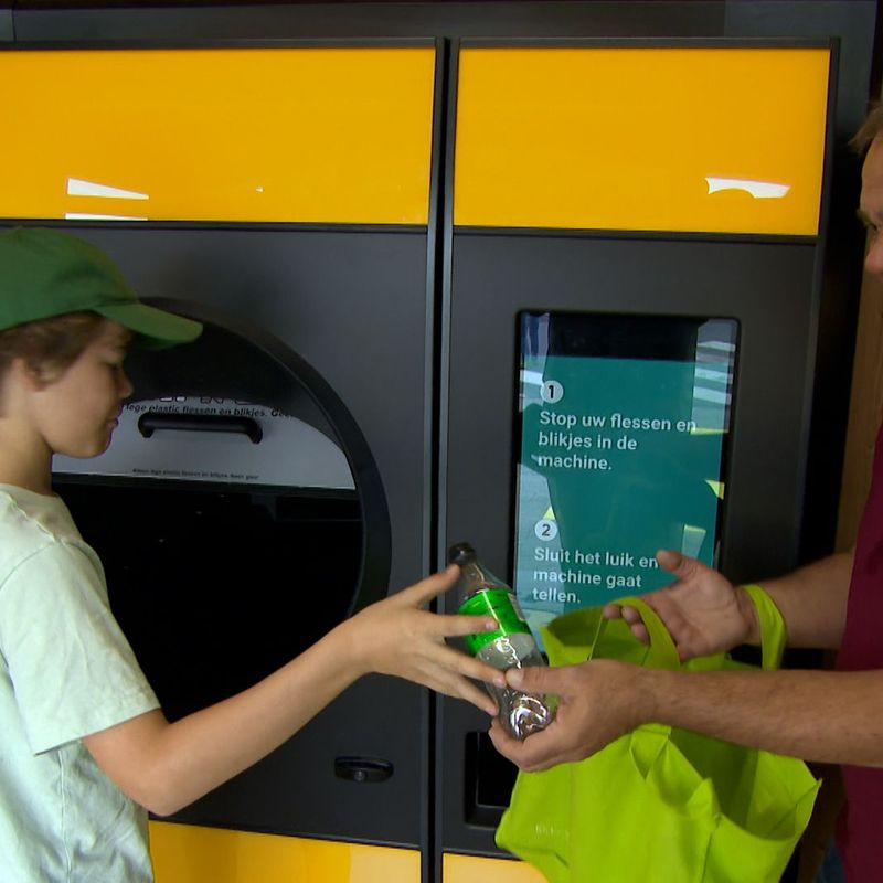 Deze nieuwe statiegeldmachine kan iets unieks - Omroep Gelderland