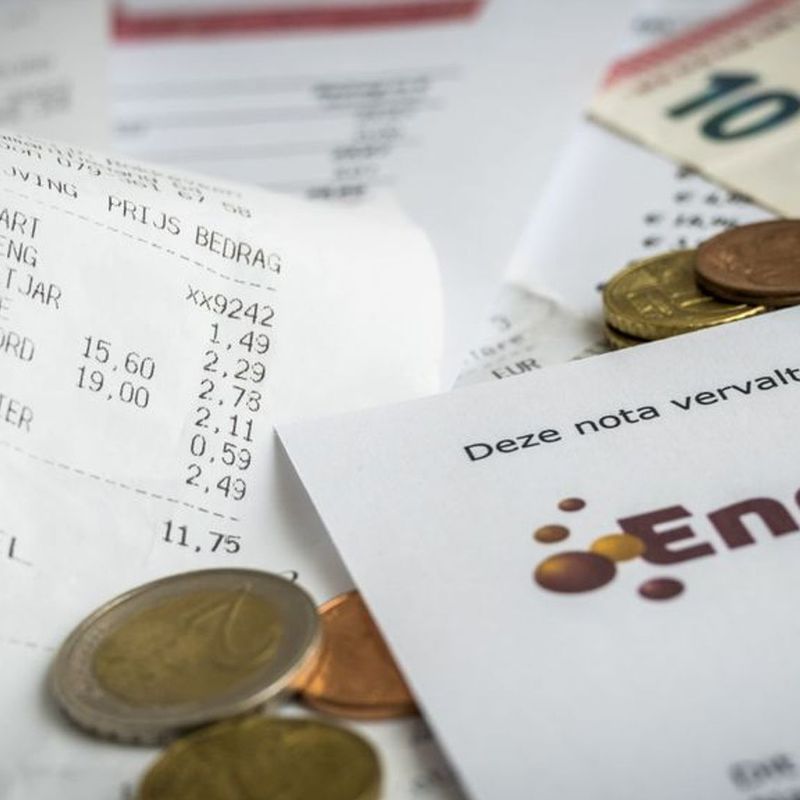 De rekening betalen lukt steeds vaker niet en we durven het niemand te ...