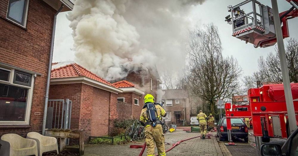 Kopstoot en spuug voor brandweerman bij woningbrand - Omroep Gelderland
