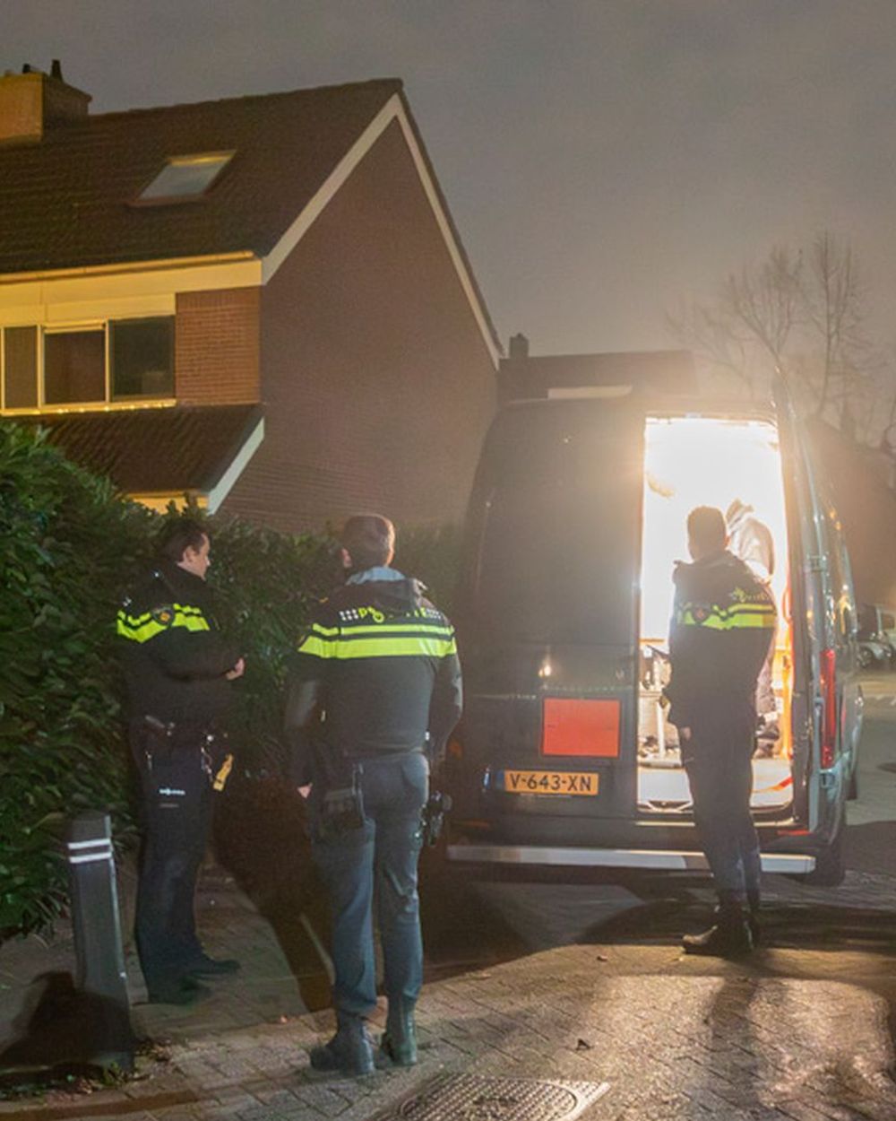 Tientallen kilo's zwaar vuurwerk ontdekt in Baarn, 3 aanhoudingen - RTV Utrecht