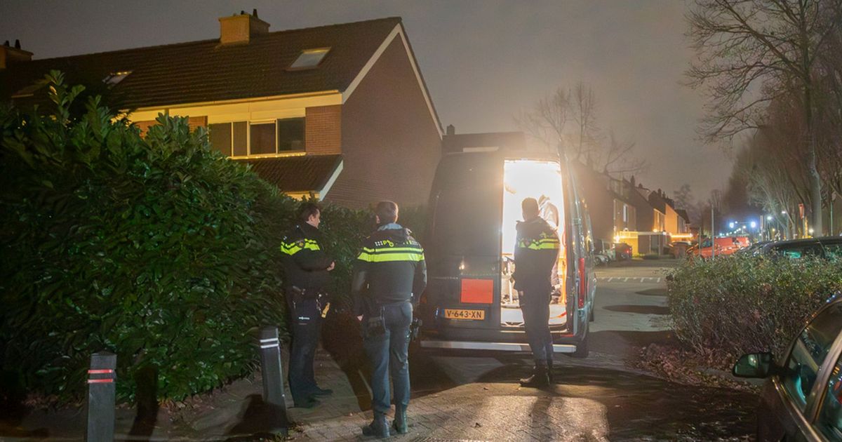 Tientallen kilo's zwaar vuurwerk ontdekt in Baarn, 3 aanhoudingen - RTV Utrecht