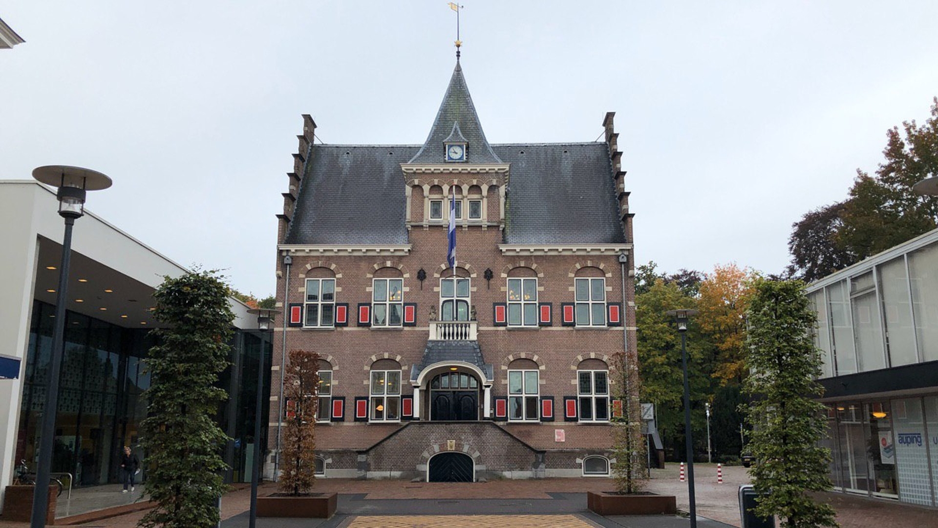 Veendam wil gemeentehuis voor bijna 11 miljoen euro verbouwen - RTV Noord