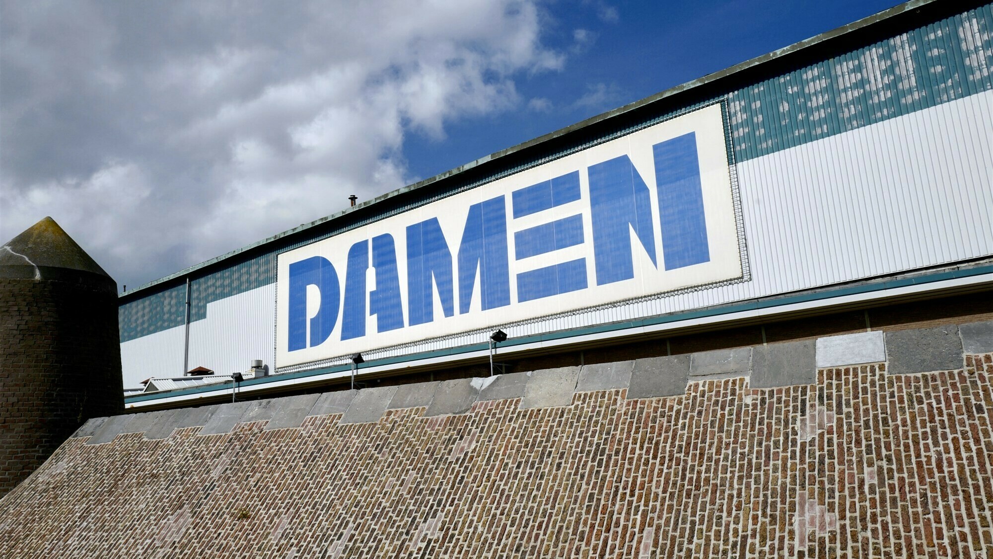 Damen Naval werkt mee aan bouw amfibische transportschepen - Omroep Zeeland