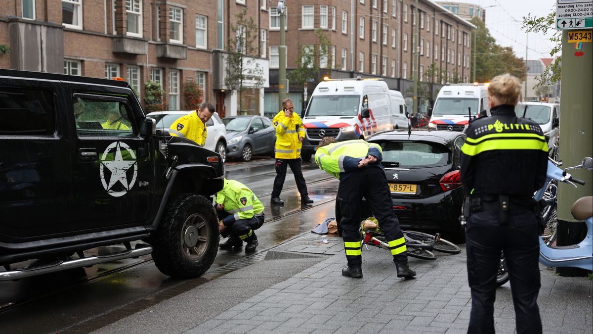 81-jarige fietser overleden na aanrijding met auto - Omroep West
