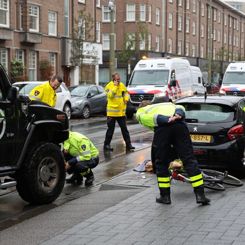 81-jarige fietser overleden na aanrijding met auto - Omroep West