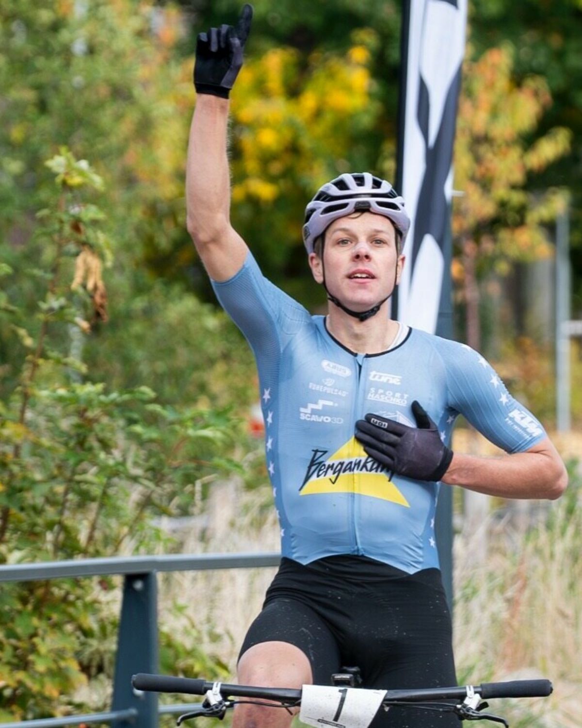 Mountainbiker Tim Smeenge draagt derde Nederlandse titel op aan ...