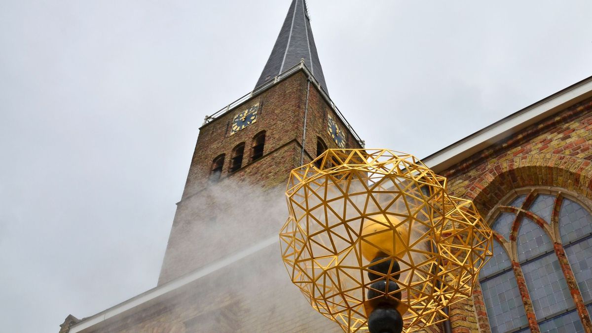 VIDEO: Kerkdienst vanuit de Martinikerk in Franeker - Omrop Fryslân