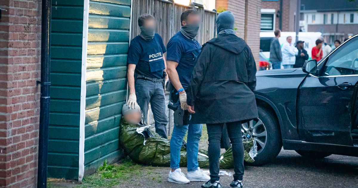 Waarschuwingsschot gelost bij aanhouding, verdachte gewond - Rijnmond