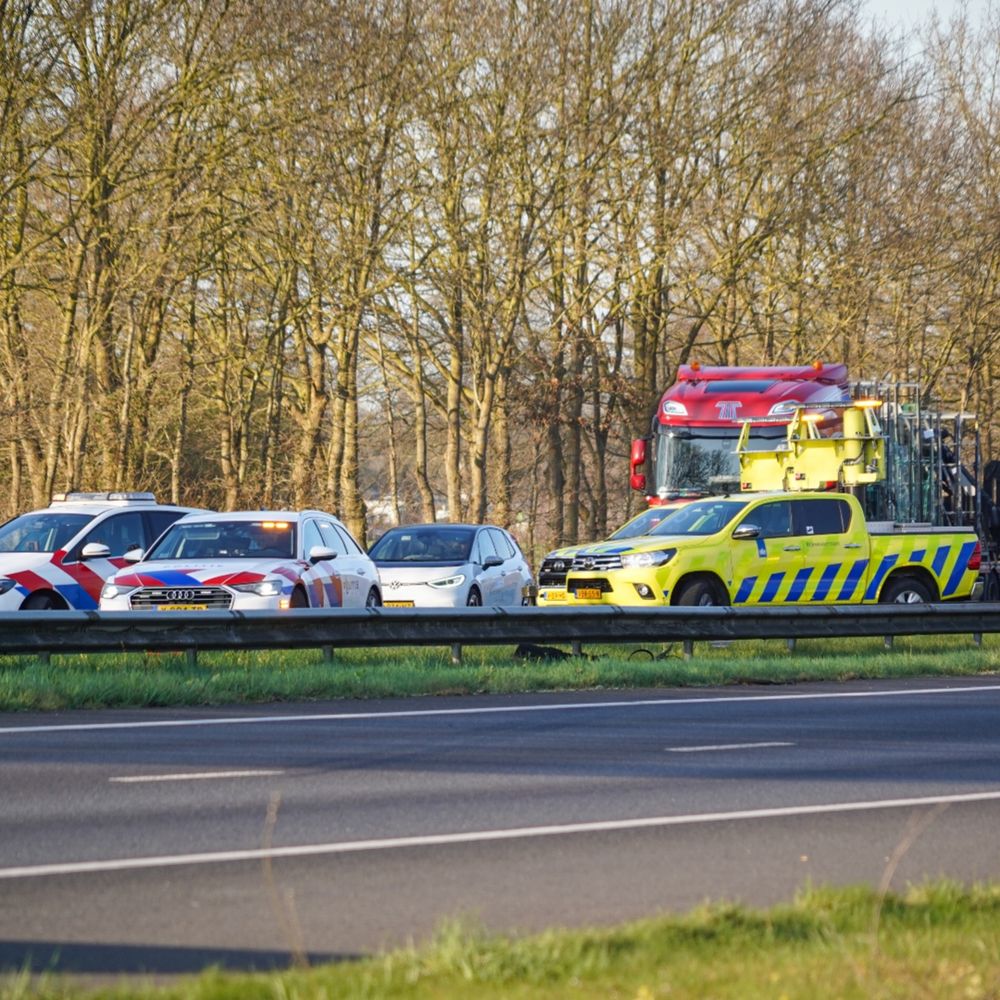 112-nieuws woensdag 2 april: Botsing op A7 bij Leek • Meerdere gaslekkages • Kop-staartbotsing ...