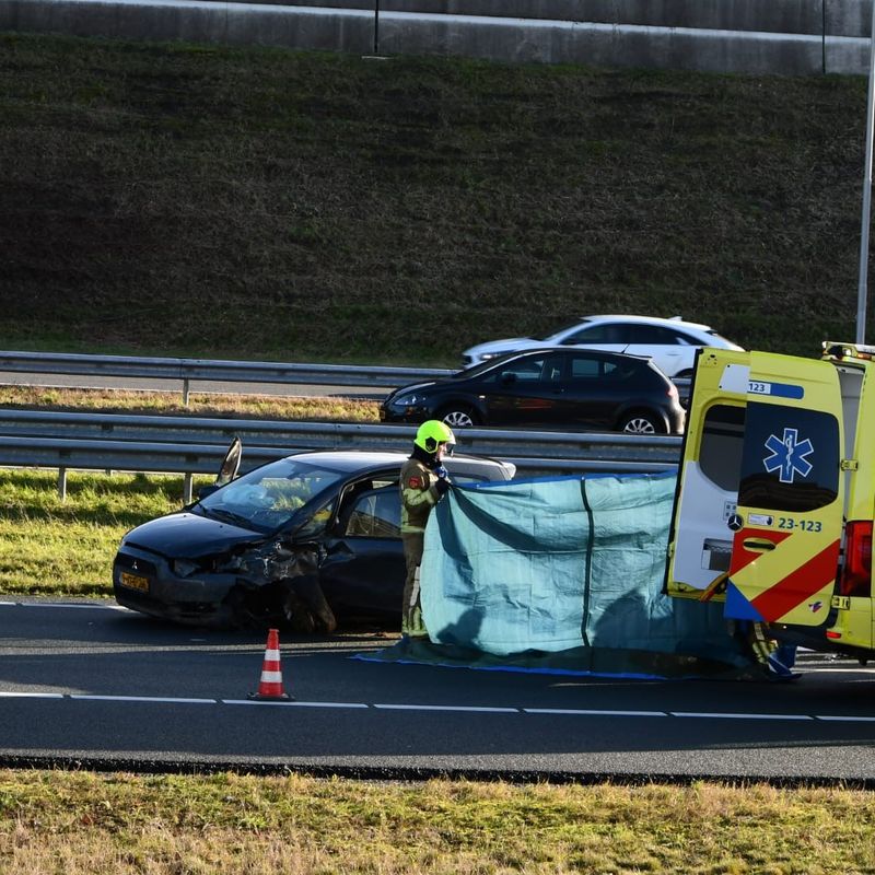 Spookrijder gewond naar ziekenhuis, A73 weer vrij - L1 Nieuws
