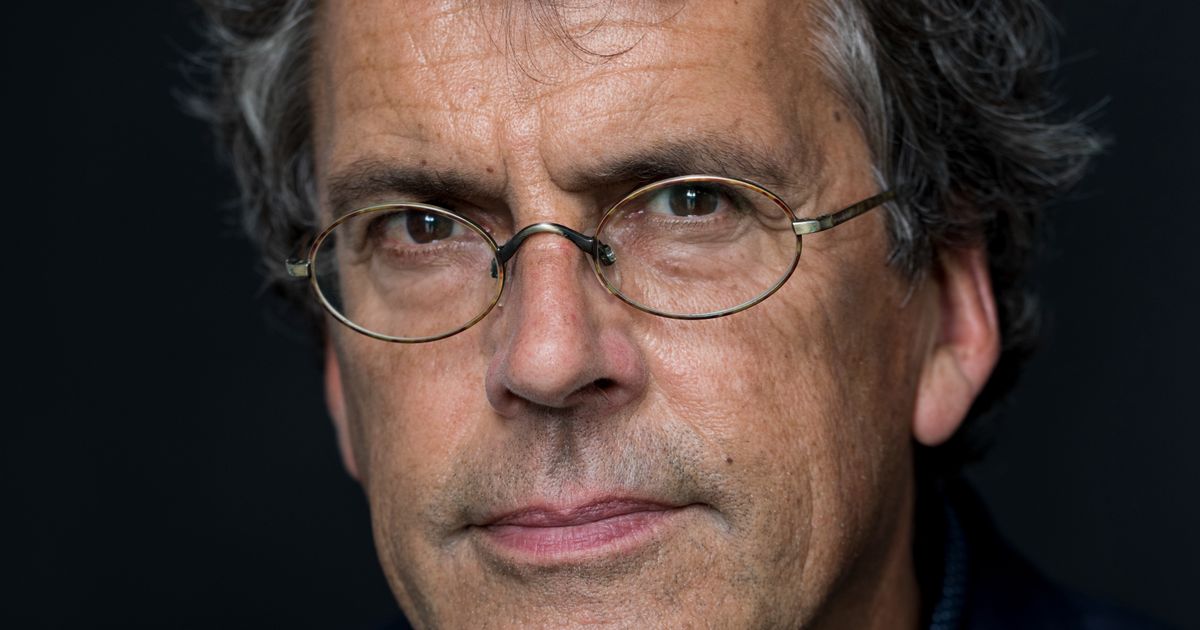 Michael Berg wint Hebban Thrillerprijs met boek Terugkeer - L1 Nieuws