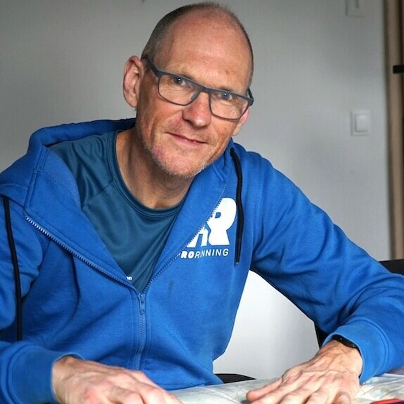Peter (52) rent ondanks zware reuma 430 kilometer in 17 dagen; 'Ik moet ...