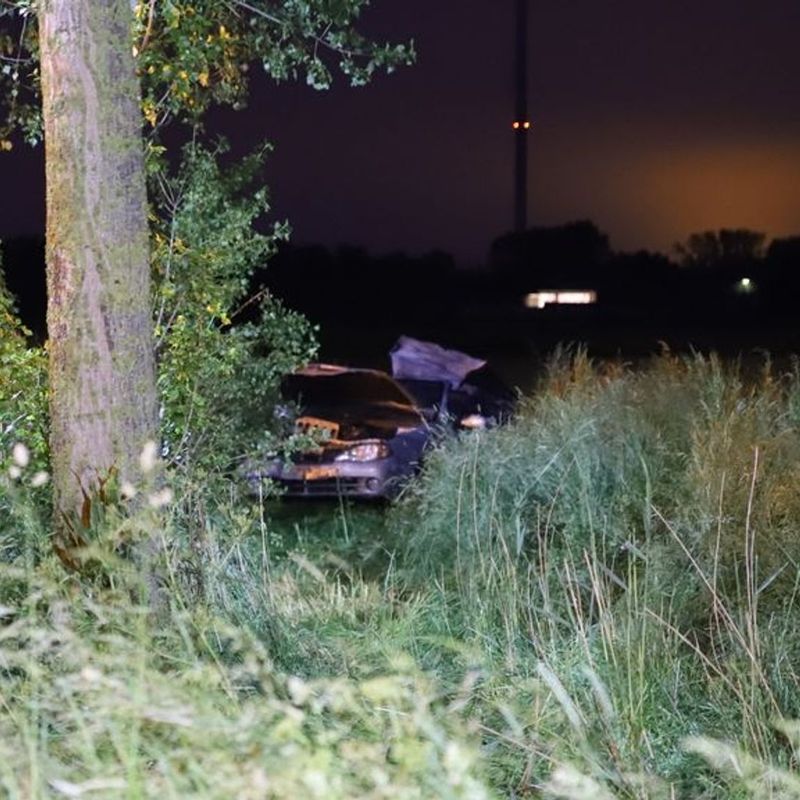 Automobilist (35) komt om bij nachtelijk ongeval op de A2 - Omroep ...