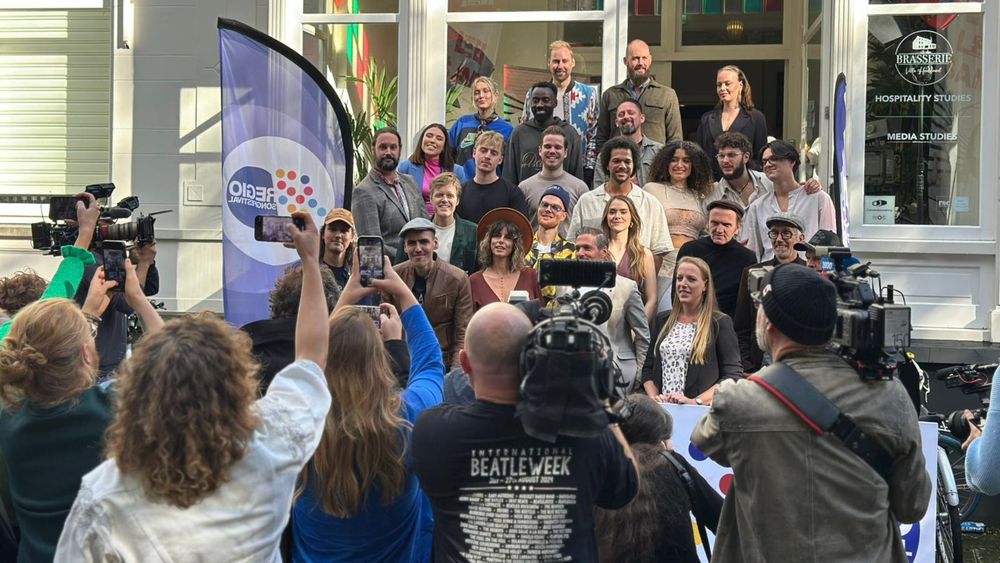 Dit vindt Emma Luca van haar concurrentie op het Regio Songfestival ...