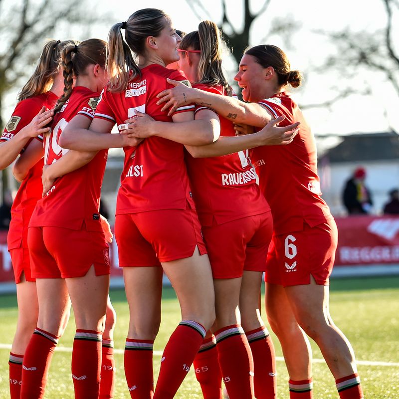FC Twente Vrouwen naar bekerfinale na winst op Saestum - Oost