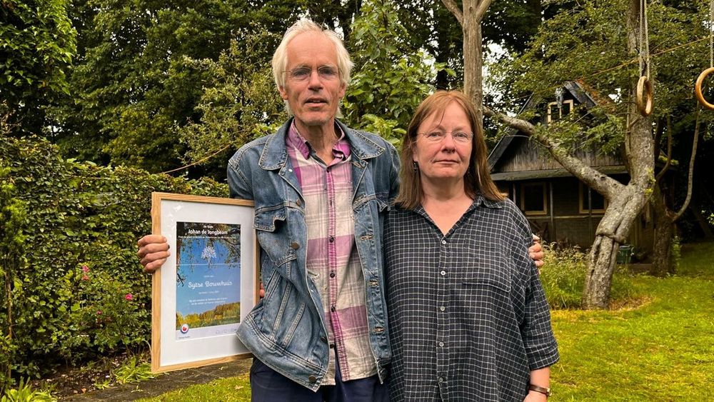 Johan de Jong-boom uitgereikt aan Sytse Bouwhuis uit Wijckel: verbinder ...