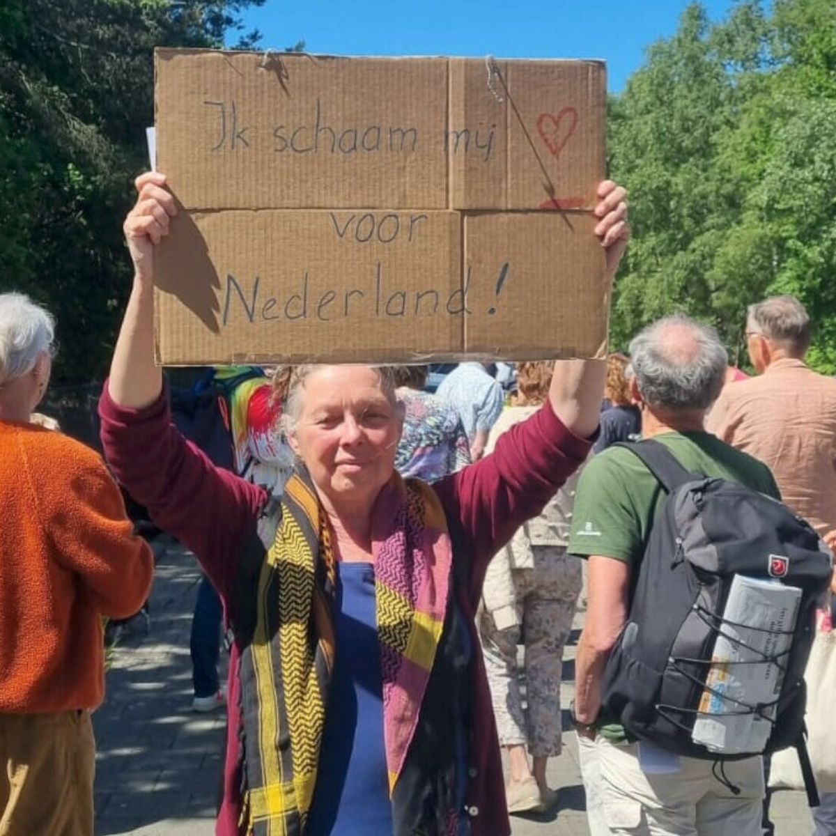 Nigeriaans gezin uit Emmen moet definitief Nederland verlaten - RTV Drenthe
