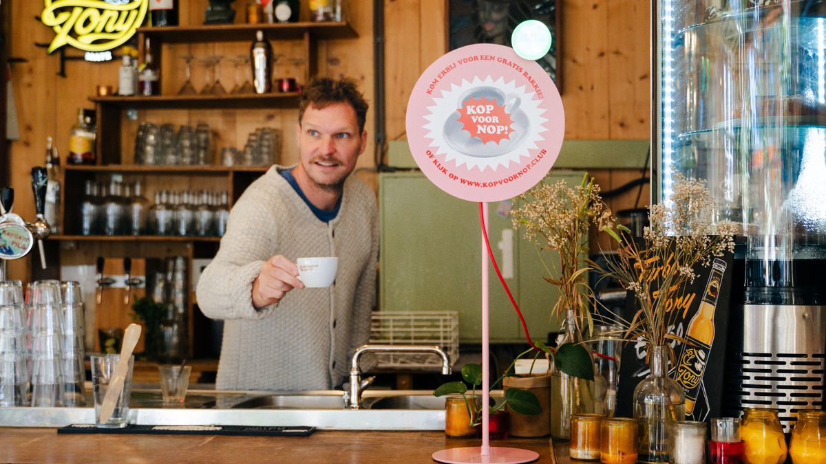 Extra betalen voor koffie voor een ander: 'Als ik geld op mijn rekening ...