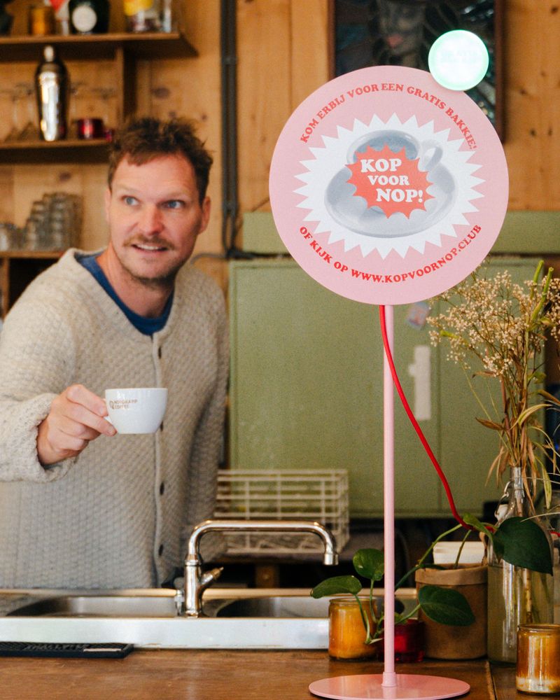 Extra betalen voor koffie voor een ander: 'Als ik geld op mijn rekening ...