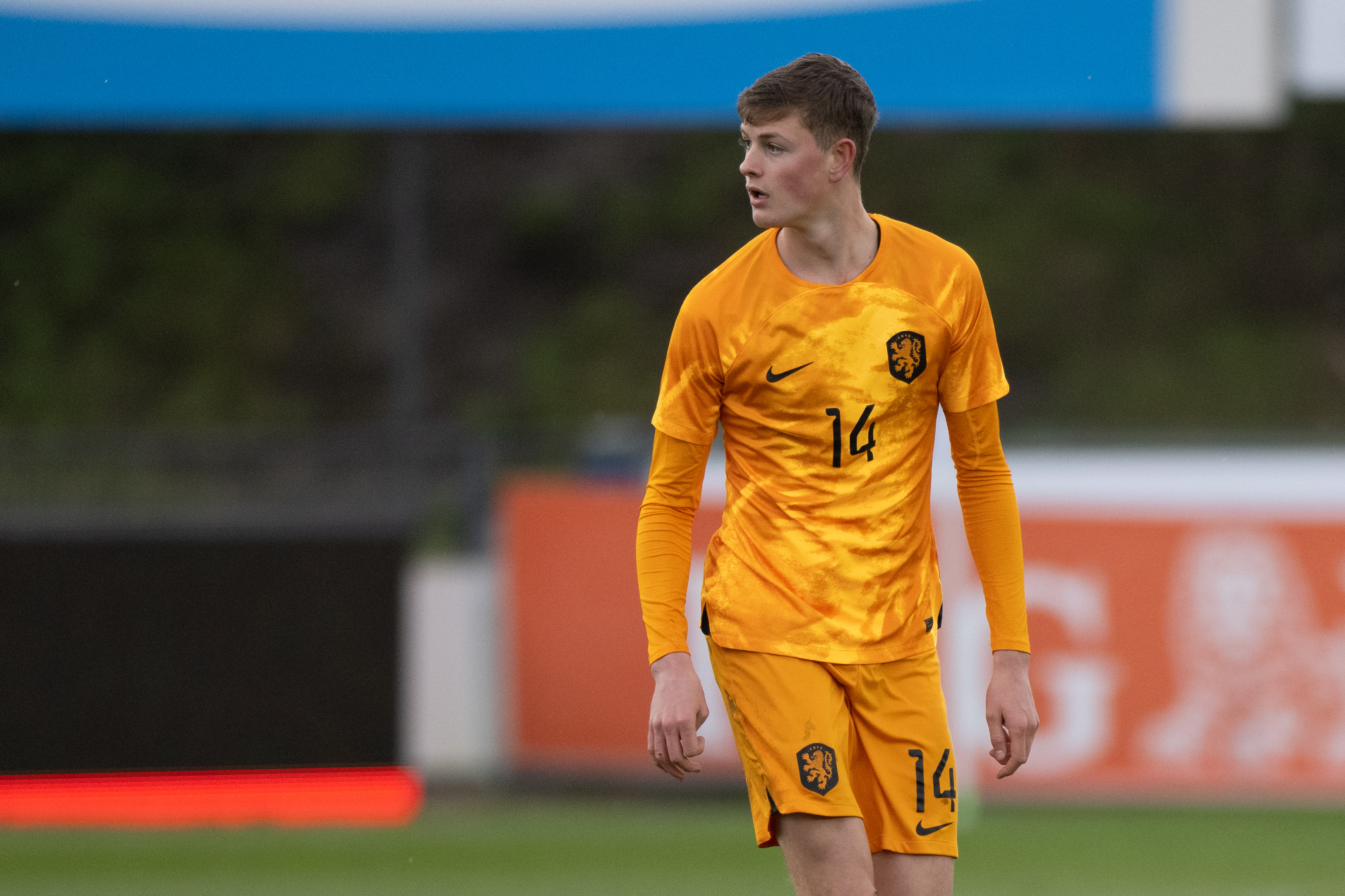 Dies Janse (17) uit Goes tekent contract bij Ajax - Omroep Zeeland