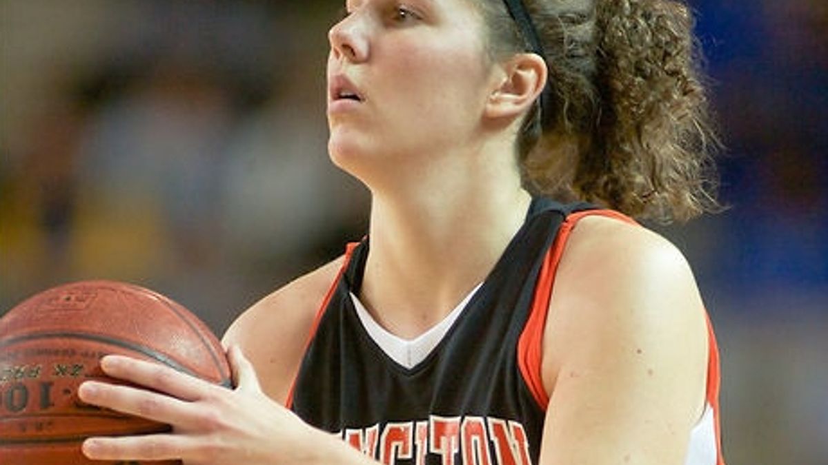 Binnenland raakt sterspeelster Micir kwijt - Rijnmond